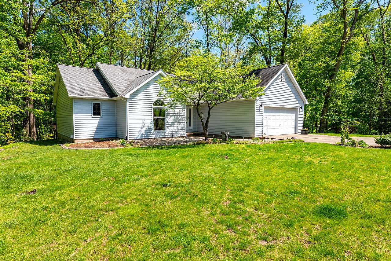17614 S County Road 250 E, Clinton, IN 47842 | Zillow