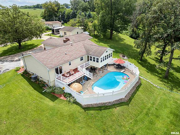 28314 104th Ave, Donahue, IA 52746 | MLS #QC4254120 | Zillow