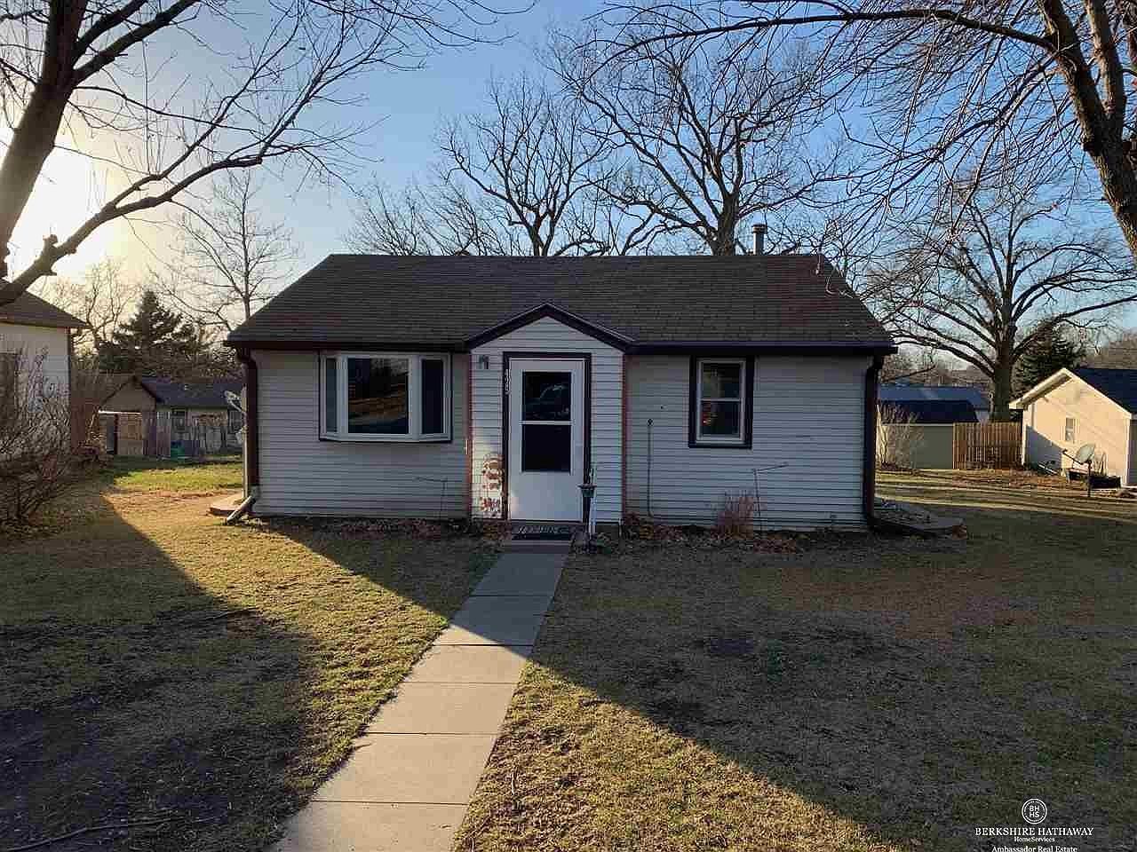 425 D St, Palmyra, NE 68418 | Zillow