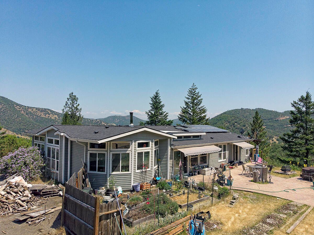 520 Hodson Rd, Gold Hill, OR 97525 | MLS #220165073 | Zillow