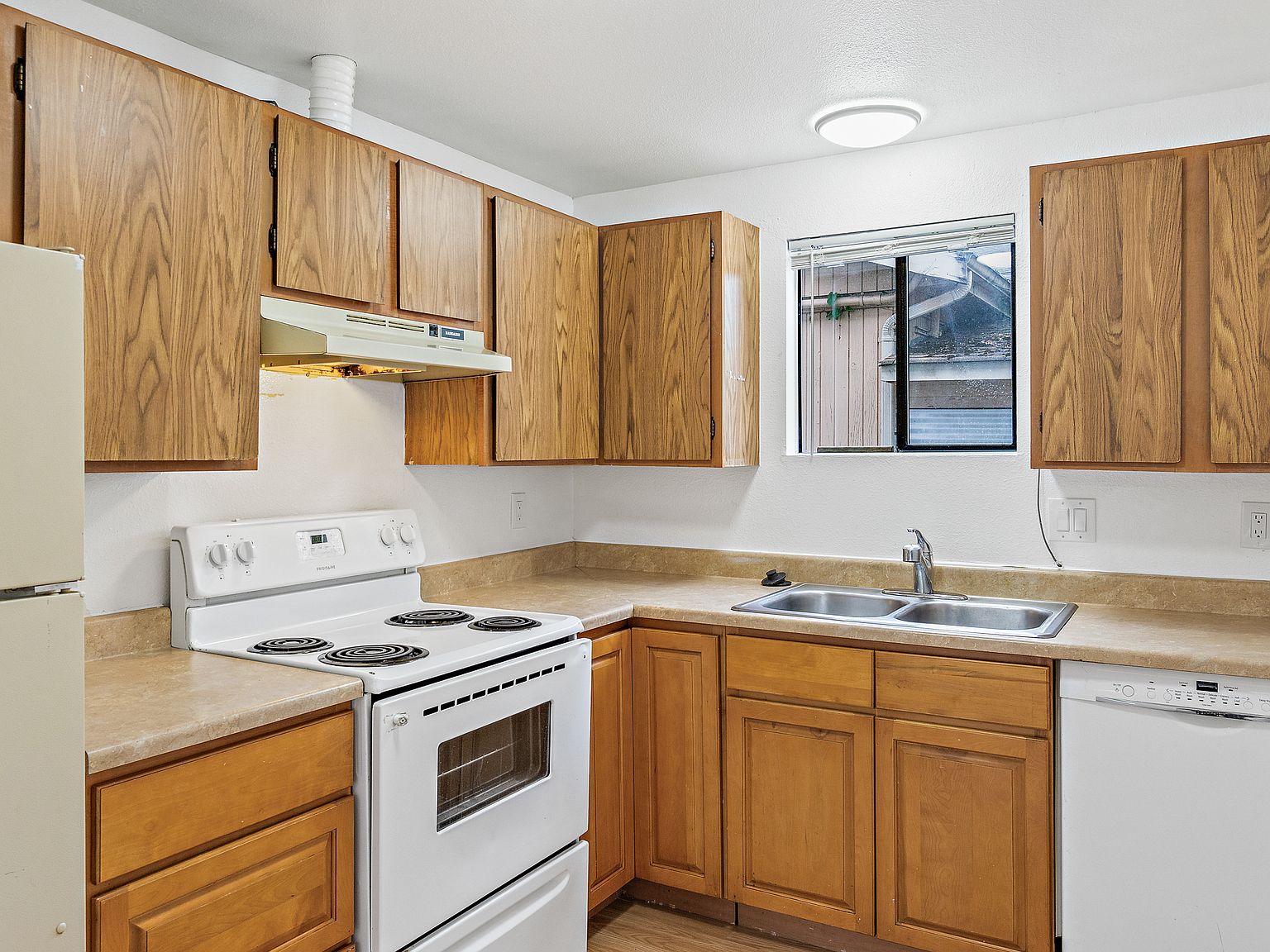 503 Houser Way S APT 3, Renton, WA 98057 | Zillow