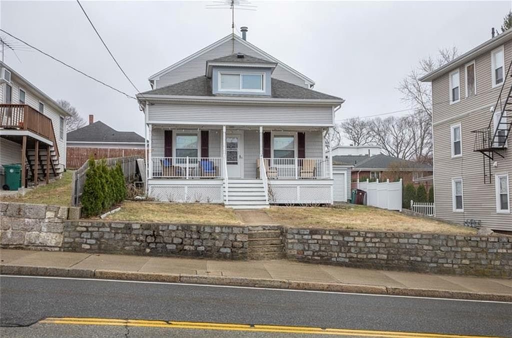71 Aylsworth Ave, Woonsocket, RI 02895 | MLS #1364614 | Zillow