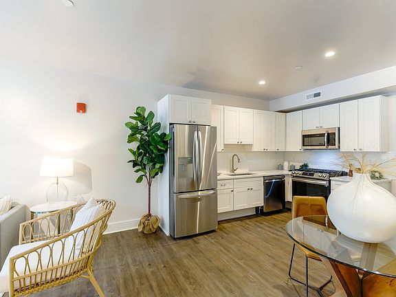 1928 Naylor Rd SE #102, Washington, DC 20020 | Zillow