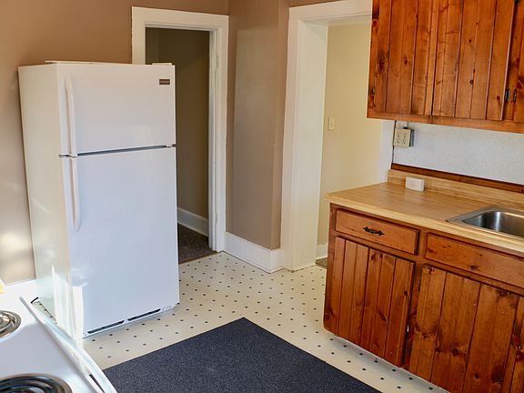 221 Carroll St #2-B, Mankato, MN 56001 | Zillow