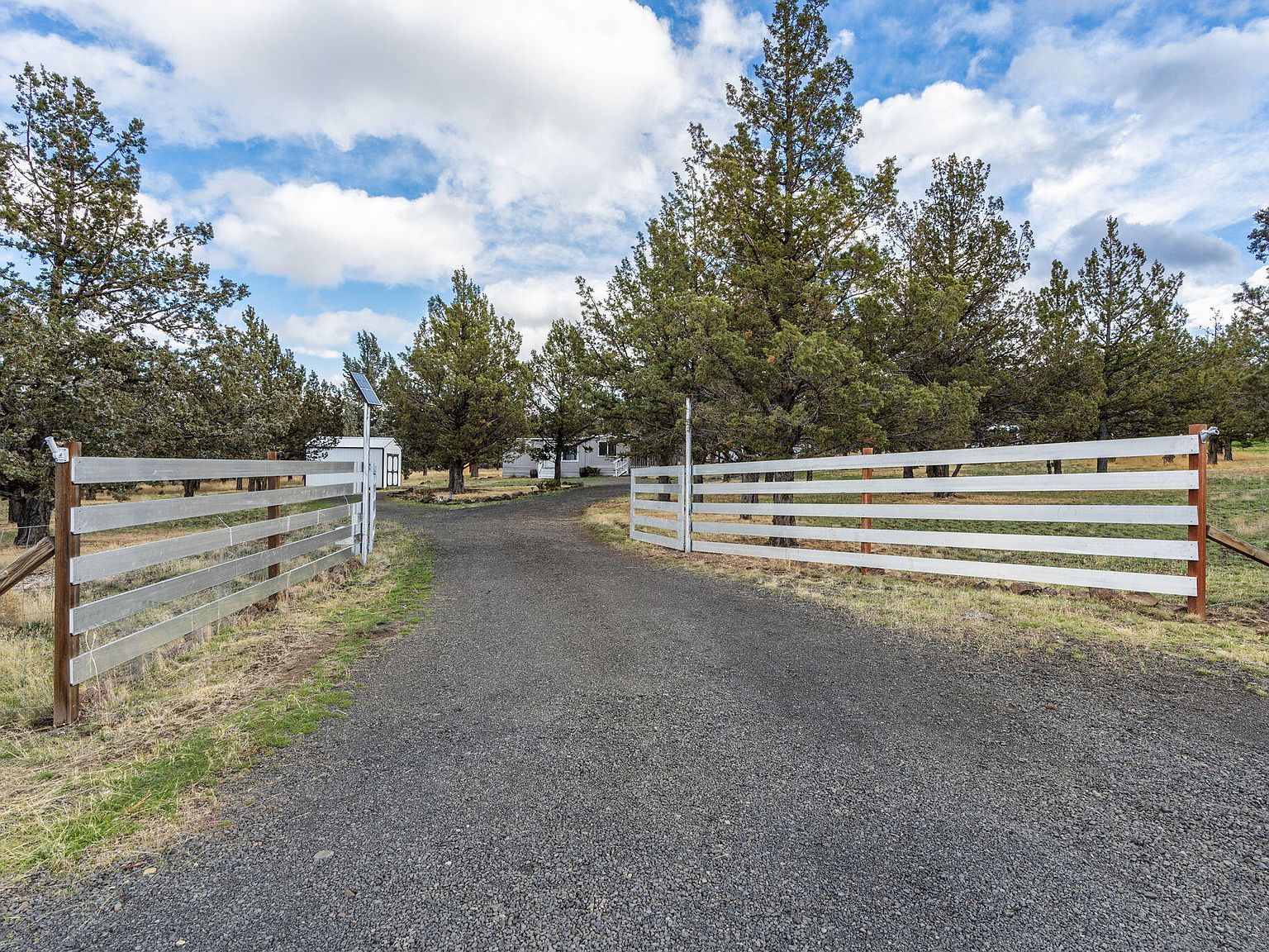 6760 SE Canyon Rd, Prineville, OR 97754 | MLS #220173650 | Zillow