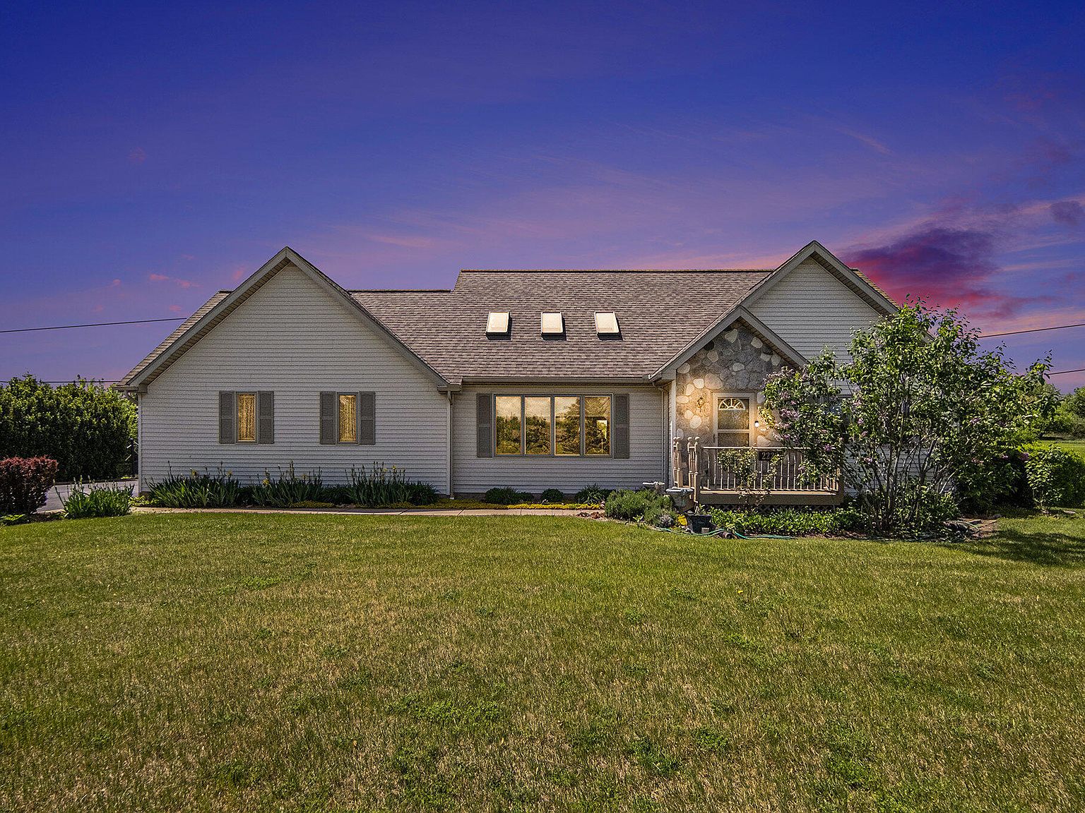 2222 N Portage Rd, Jackson, MI 49201 | Zillow
