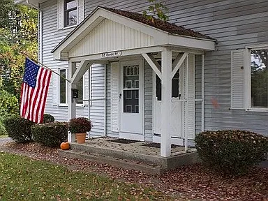 57 Crown St Westfield MA | Zillow