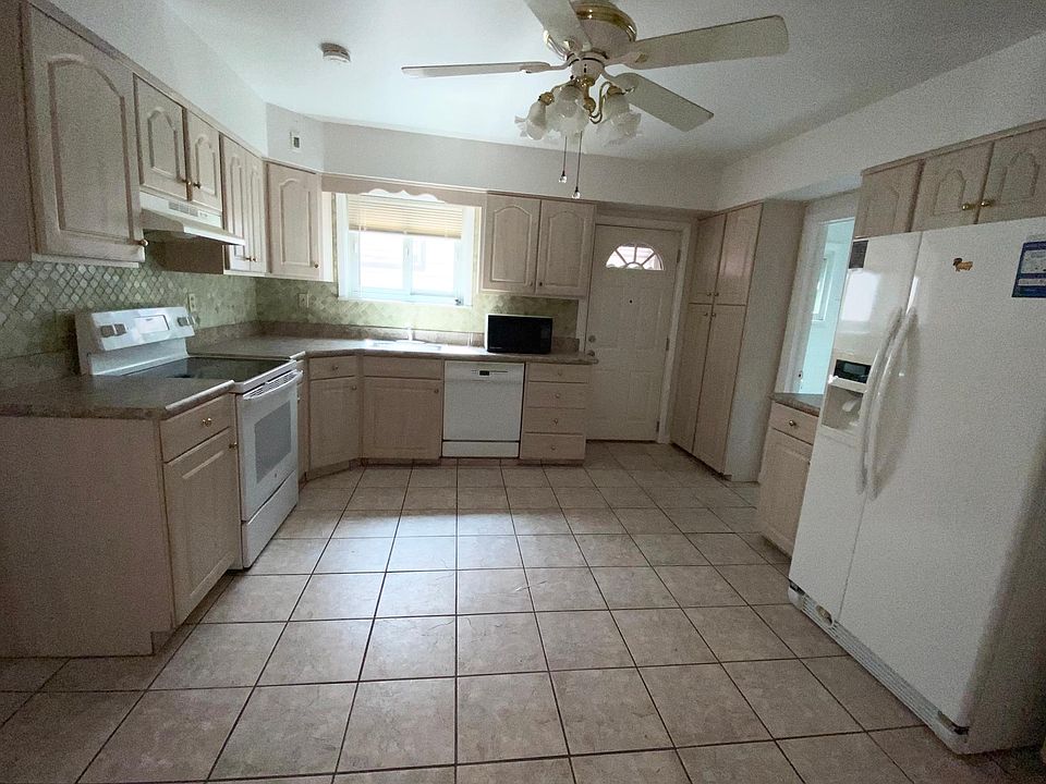 1908 Coltman Rd Apartments - Cleveland, OH | Zillow