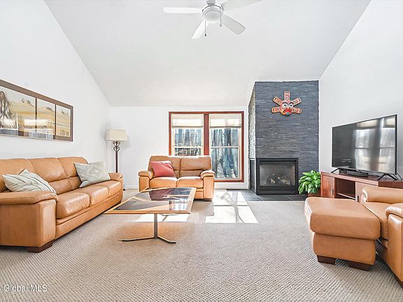 10 Sand Spurrey Road, Malta, NY 12020 | Zillow