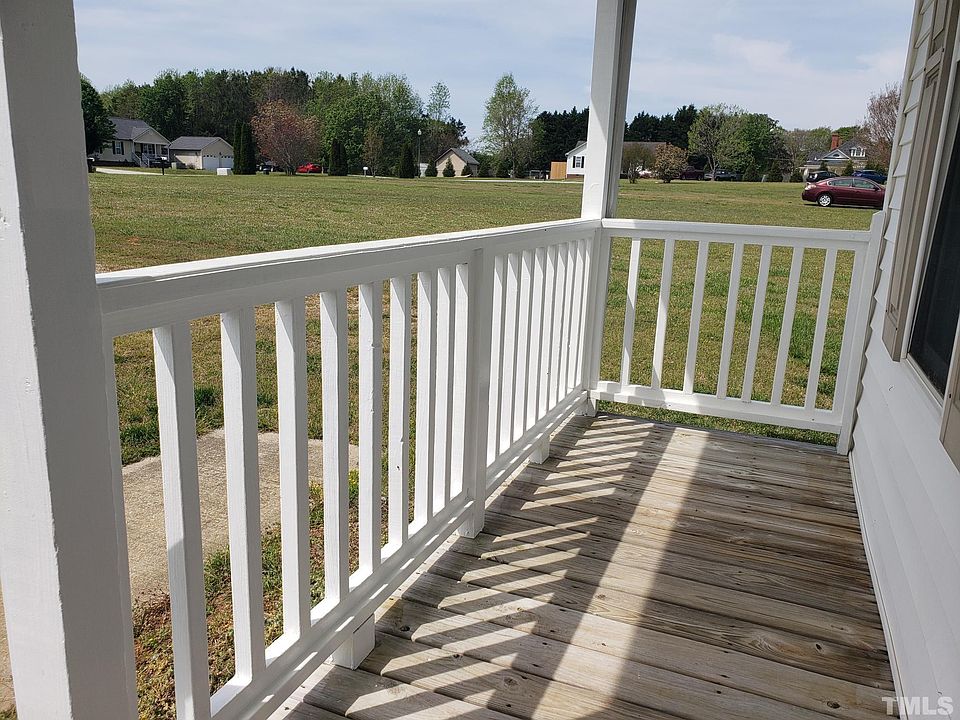 102 Impressive Ln, Clayton, NC 27520 | Zillow