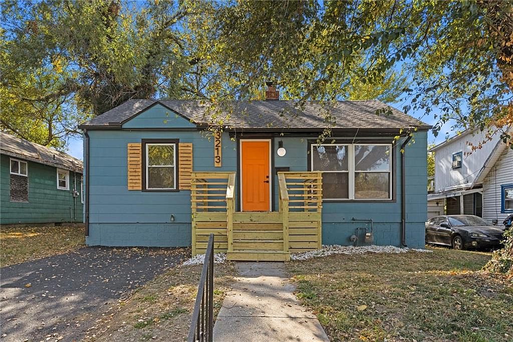 3213 Delavan Ave, Kansas City, KS 66104 | Zillow