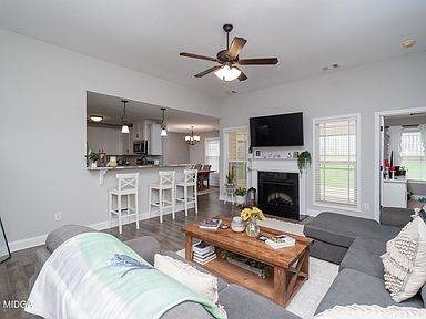 127 Hawks Ridge Trce, Byron, GA 31008 | Zillow