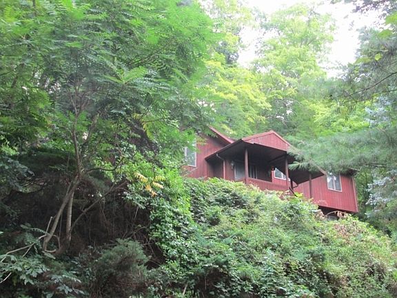 12 Peace Valley Rd, Towaco, NJ 07082 | MLS #3798327 | Zillow