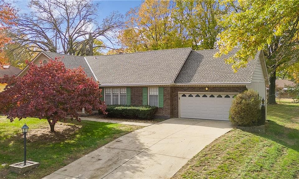 1924 N 83rd St, Kansas City, KS 66112 | Zillow