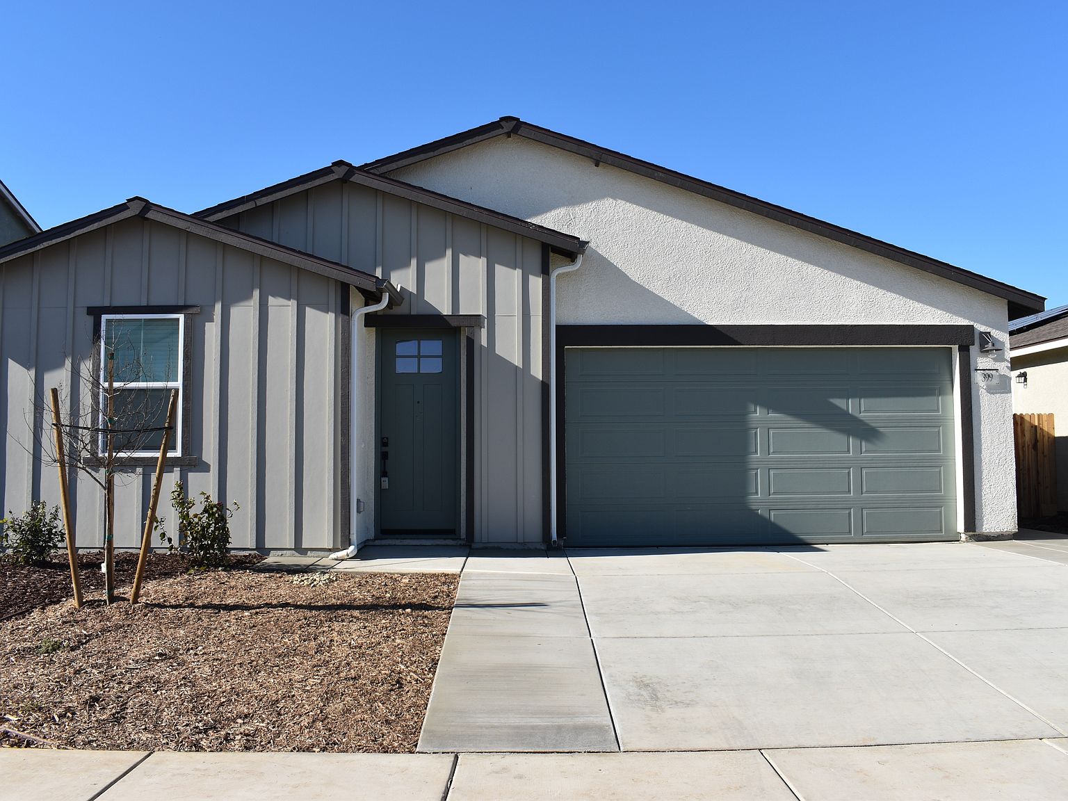 399 Gallaway Ct, Los Banos, CA 93635 | Zillow