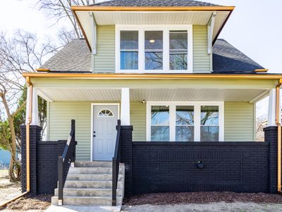 Shea Hicks Whitfield - Real Estate Agent in Detroit, MI - Reviews | Zillow