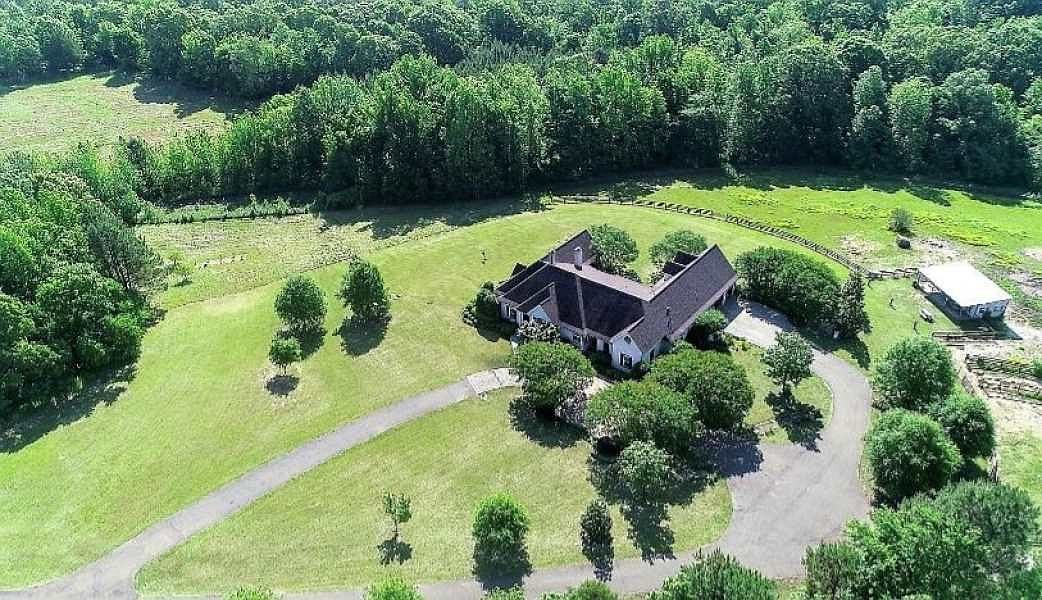 1375 Cascilla Rd, Cascilla, MS 38920 | Zillow
