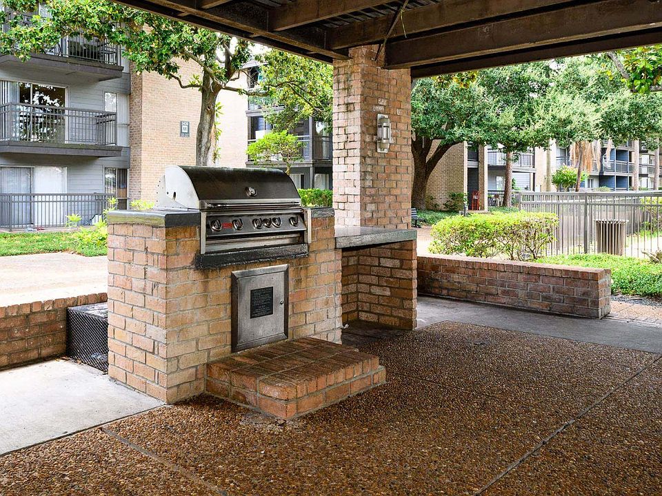 2424 S Voss Rd #C301, Houston, TX 77057 | Zillow