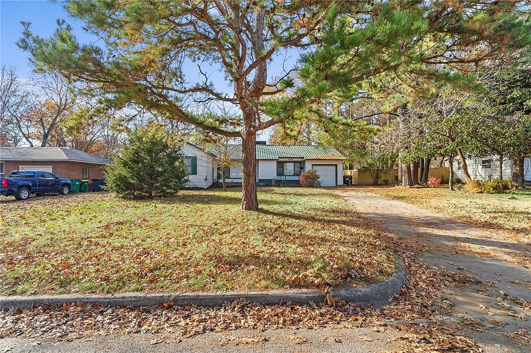 408 S Pleasant St, Springdale, AR 72764 | Zillow
