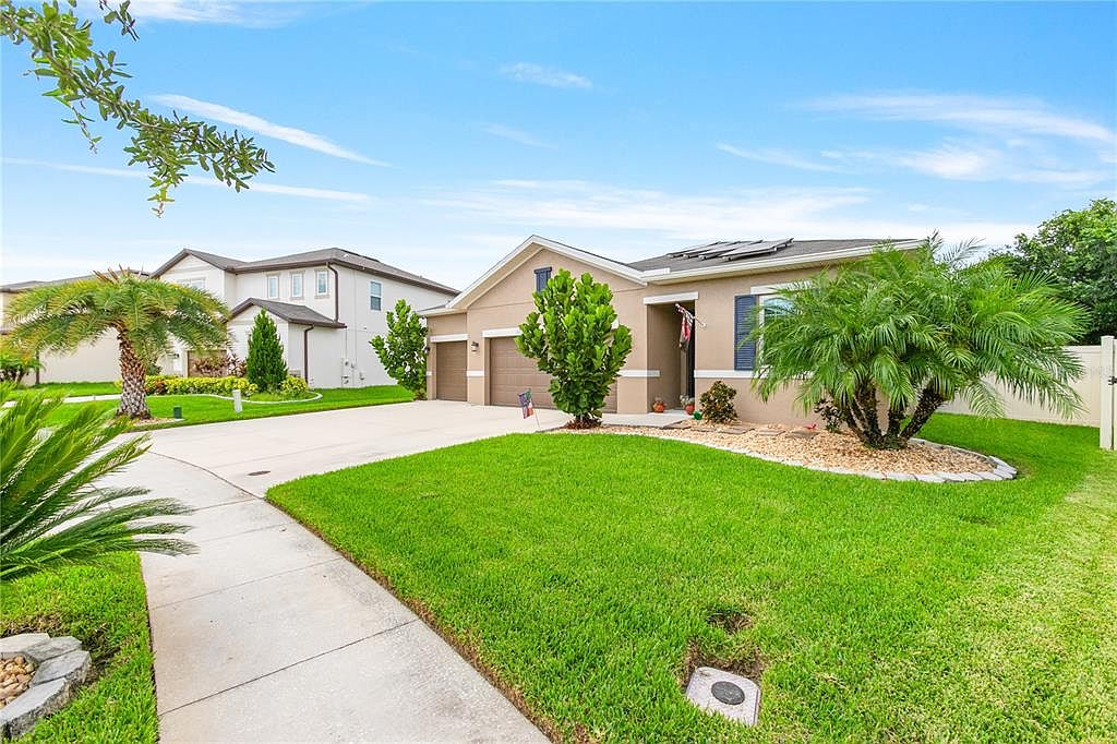 2261 Wadeview Loop, Saint Cloud, FL 34769 | Zillow