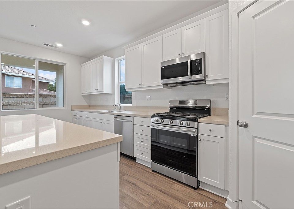 34233 William Way, Yucaipa, CA 92399 | Zillow