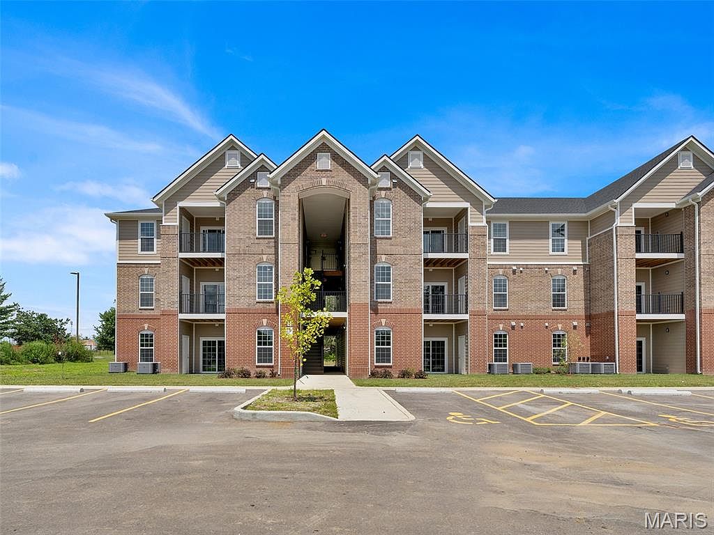 134 Harmony Meadows Ct, Dardenne Prairie, MO 63368 | MLS #25043783 | Zillow