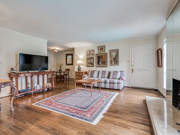 10755 Villager Rd APT A, Dallas, TX 75230 | MLS #20428438 | Zillow