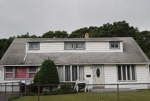 131 Stanley Dr, Centereach, NY 11720 | Zillow