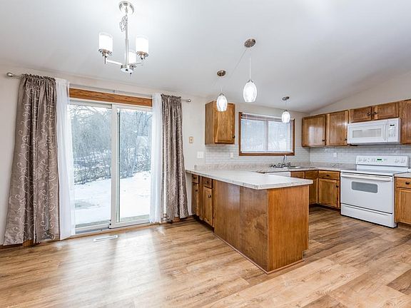 6728 Fox River Rd, Burlington, WI 53105 | Zillow