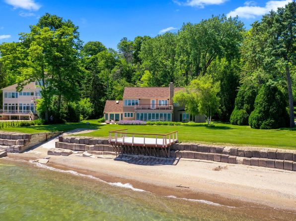 Fox Point WI Real Estate - Fox Point WI Homes For Sale | Zillow