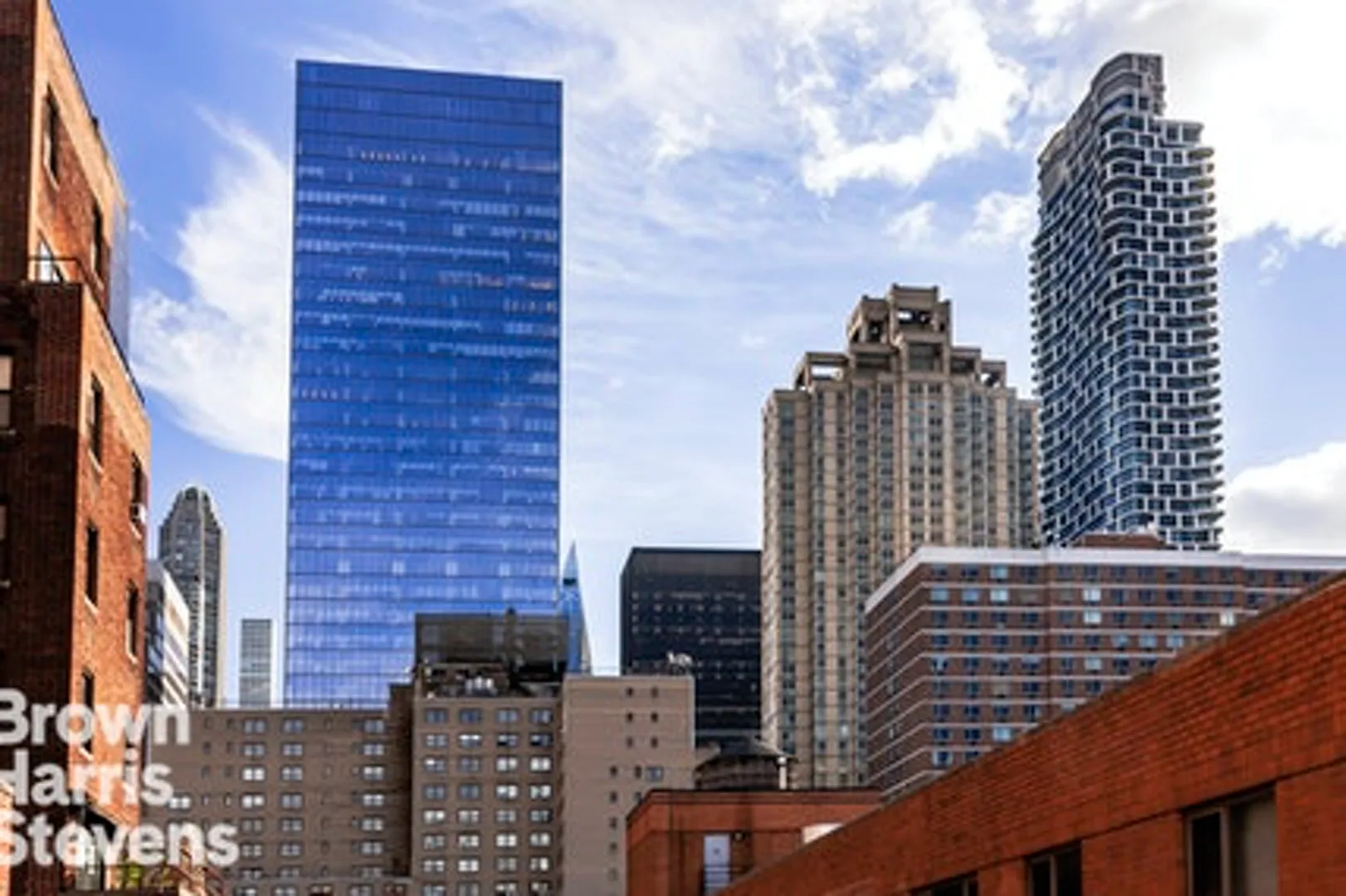 350 West 55th Street #6O in Hell's Kitchen, Manhattan | StreetEasy