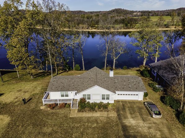 Clifton TN Real Estate - Clifton TN Homes For Sale | Zillow