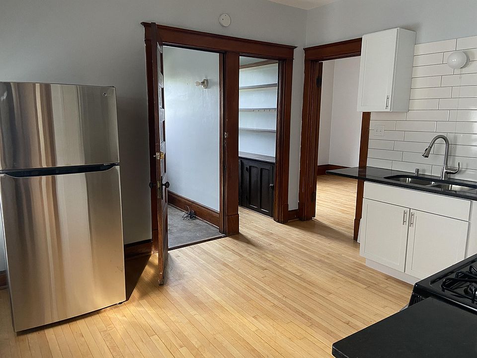 3163 N Buffum St, Milwaukee, WI 53212 | Zillow