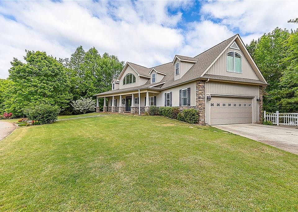 302 Meadowlark Ln, Seneca, SC 29672 | Zillow