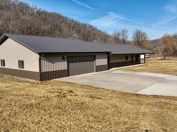 10097 Neola Ave, Cashton, WI 54619 | MLS #48084-910123 | Zillow