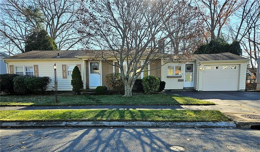 53 Sweet Meadow Dr, Cranston, RI 02920 | MLS #1349051 | Zillow