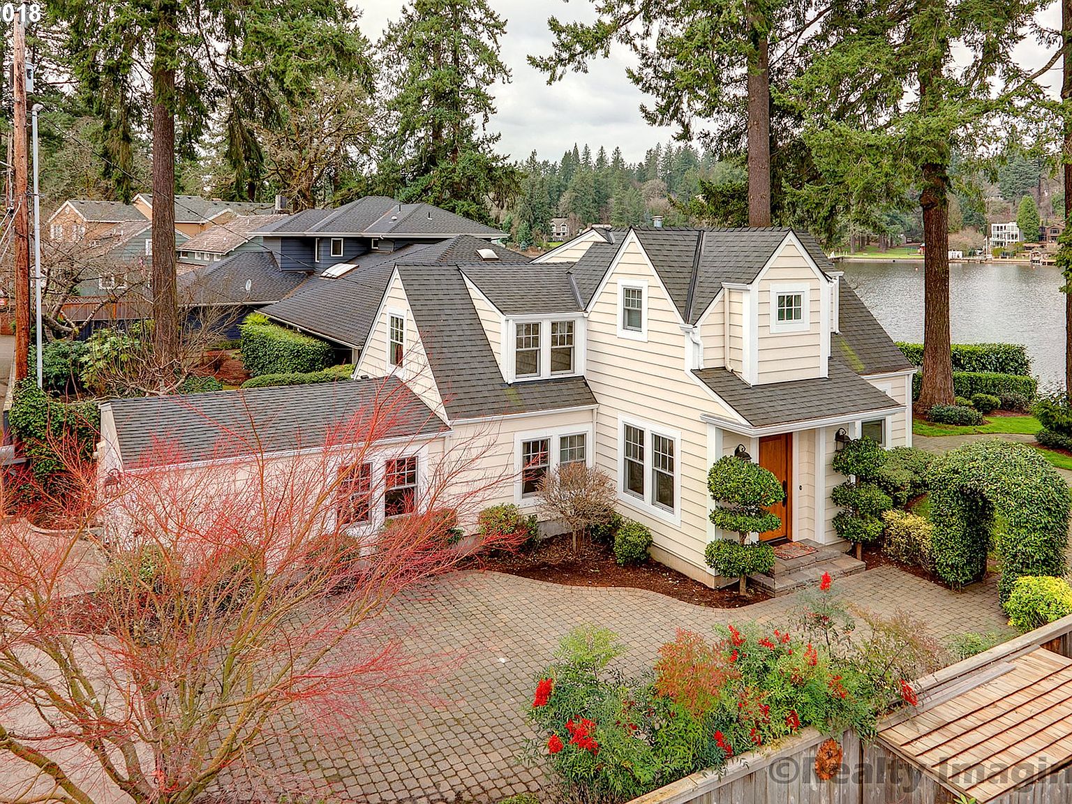 16737 Maple Cir, Lake Oswego, OR 97034 | Zillow