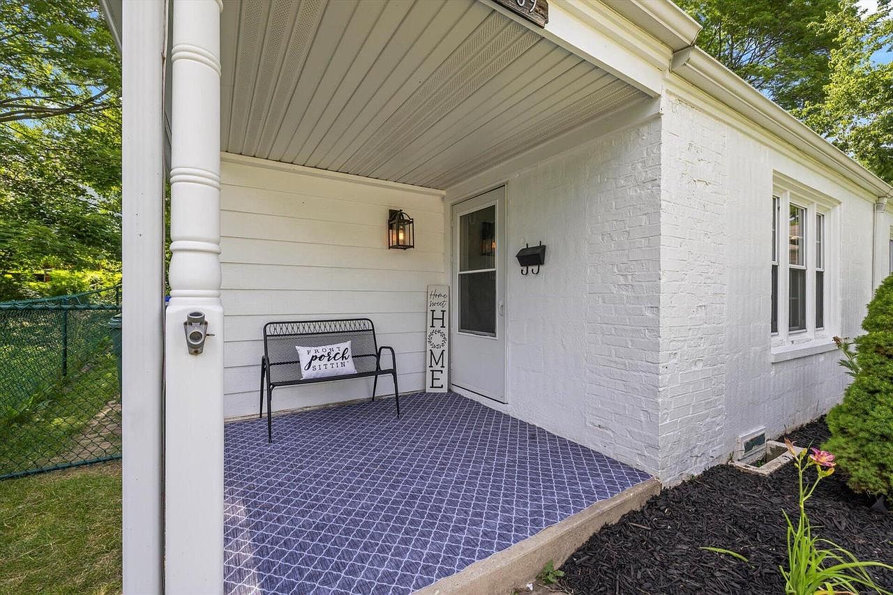 5589 Angle LANE, Greendale, WI 53129 | Zillow