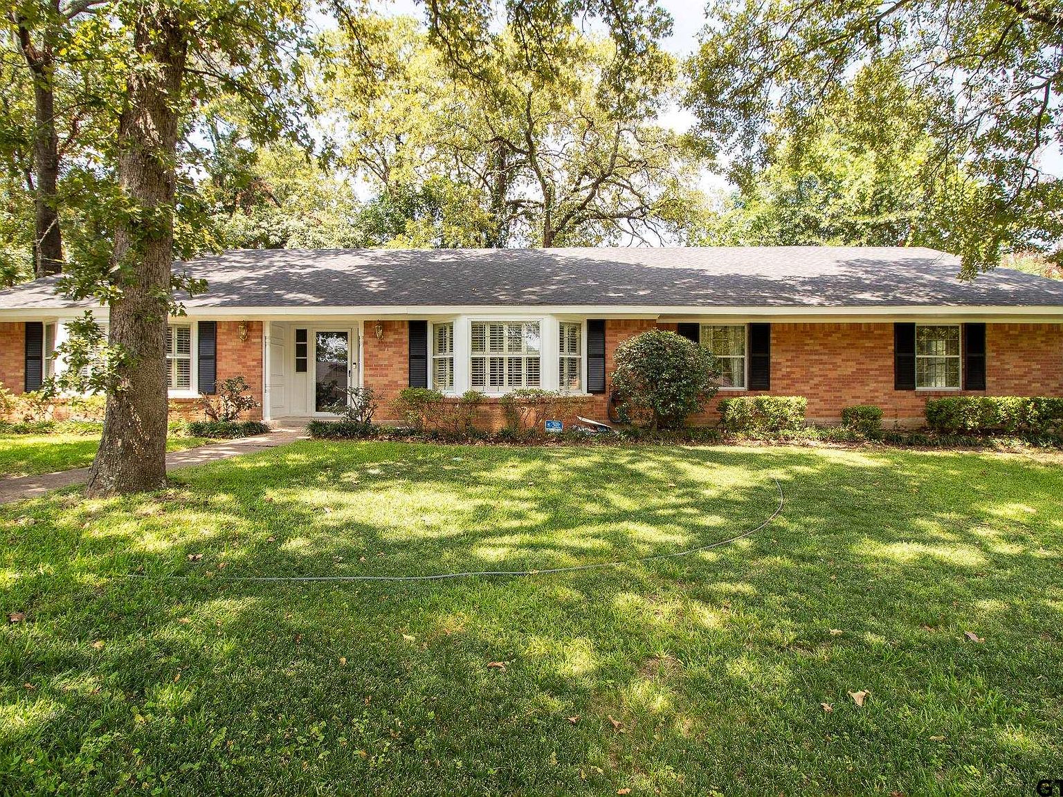 2036 Montrose Dr, Tyler, TX 75701 | MLS #23010549 | Zillow
