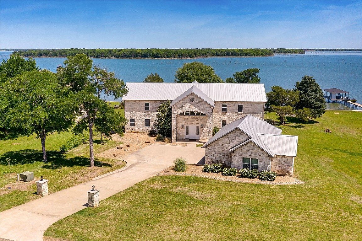 707 El Barco, Corsicana, TX 75109 | Zillow