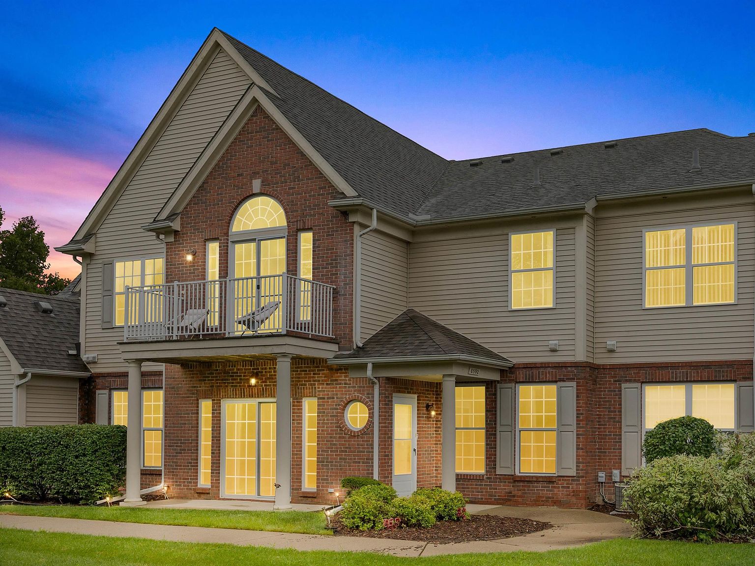 8592 Heywood Cir, Sterling Heights, MI 48312 | Zillow