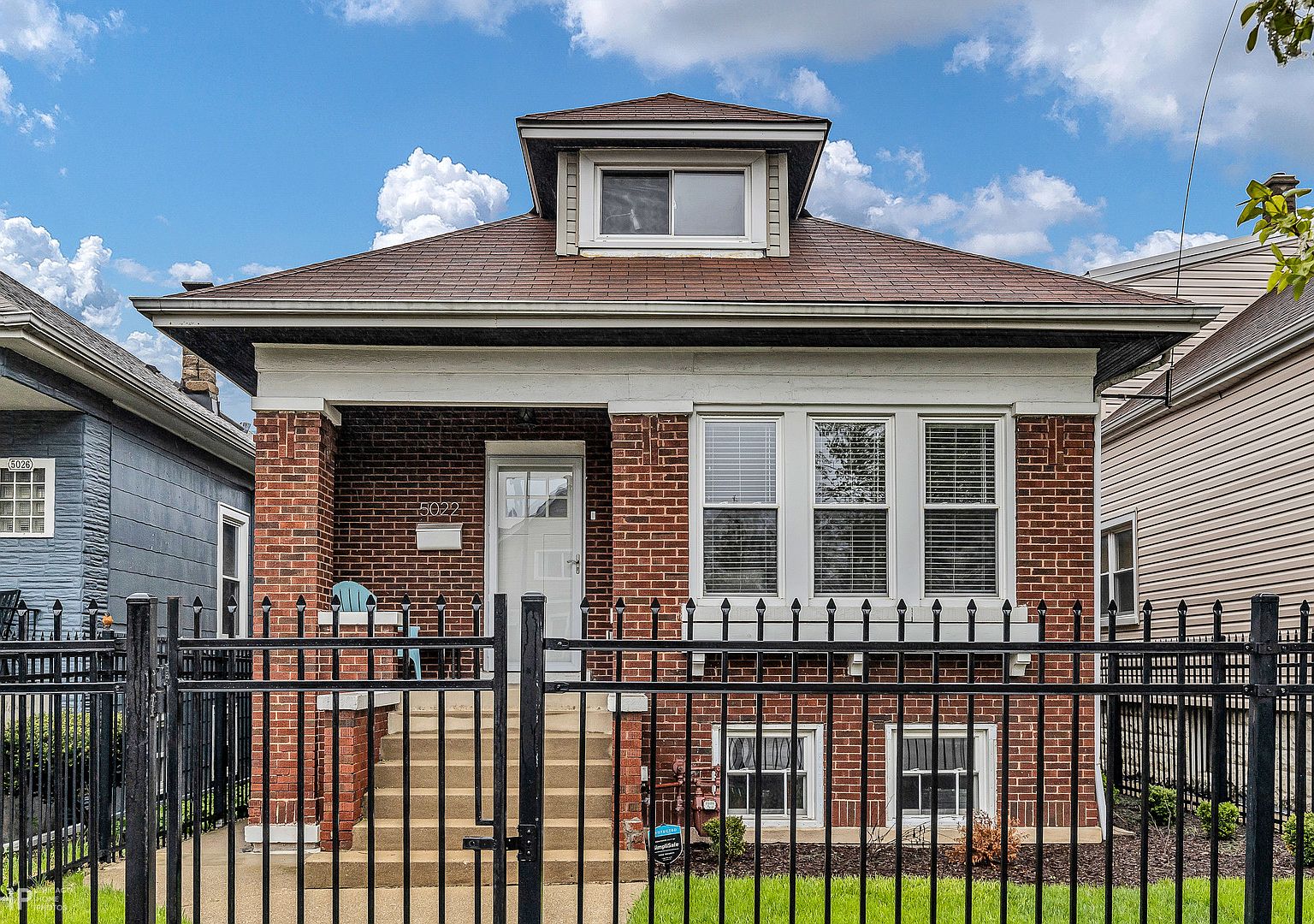5022 W Addison St, Chicago, IL 60641 | Zillow