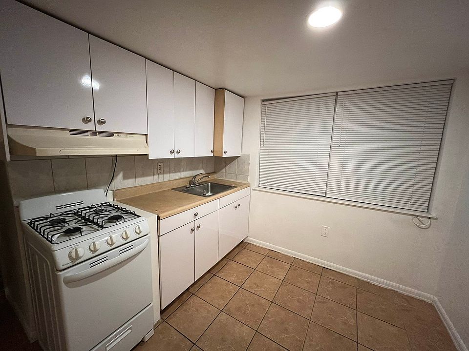 33-68 11th St #B, Astoria, NY 11106 | Zillow