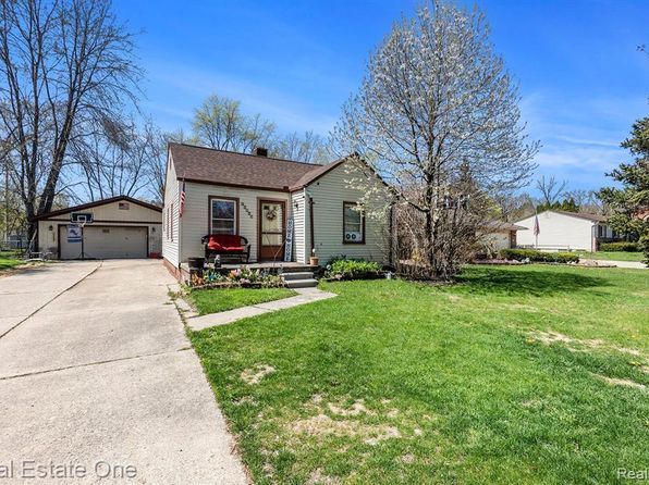 48154 Real Estate - 48154 Homes For Sale | Zillow
