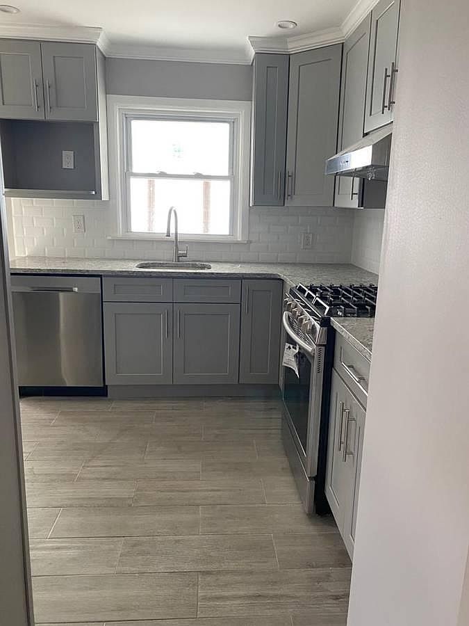 140 9th St, Hicksville, NY 11801 | Zillow