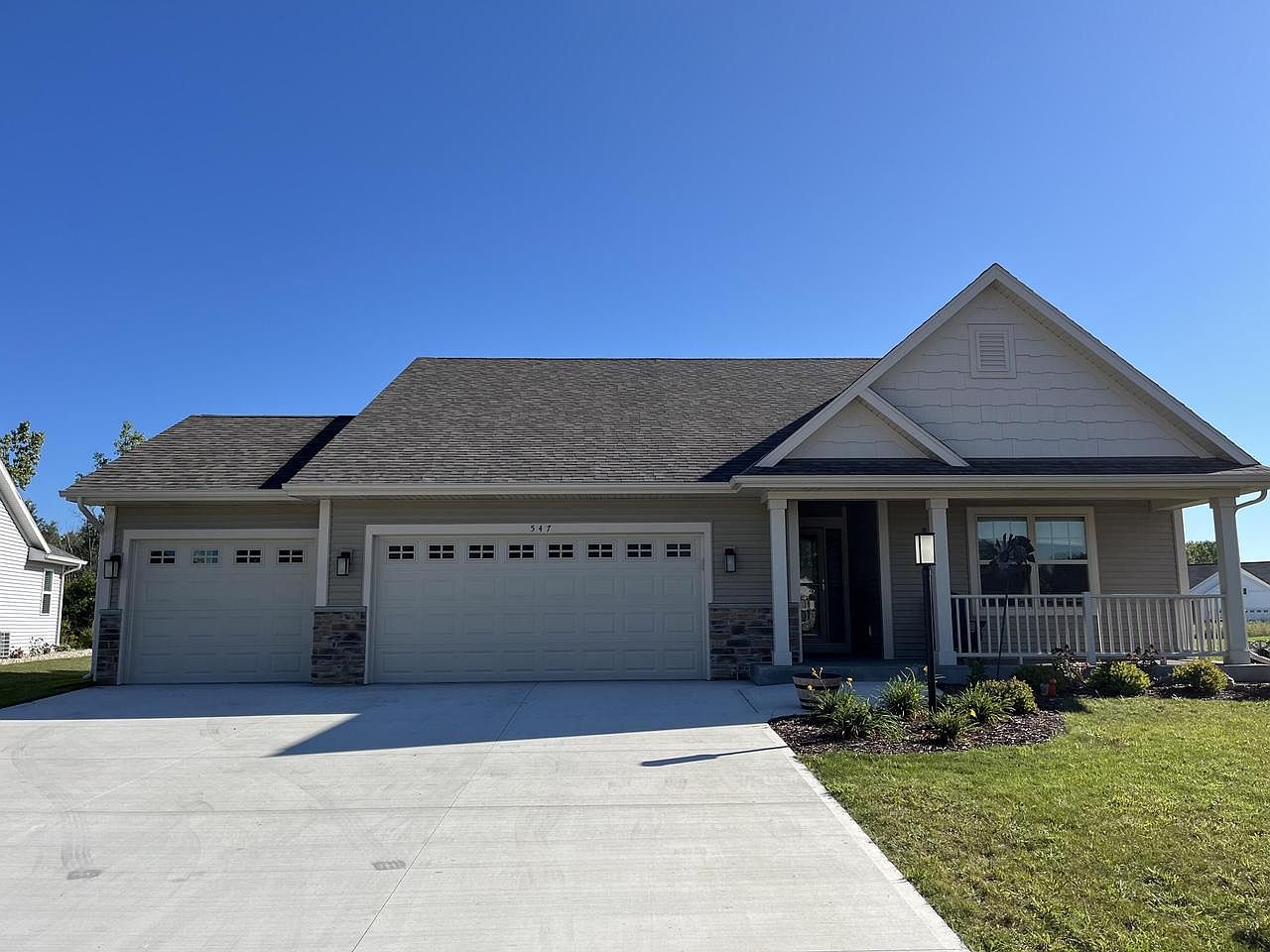 547 Fox Run LANE, Racine, WI 53406 | Zillow