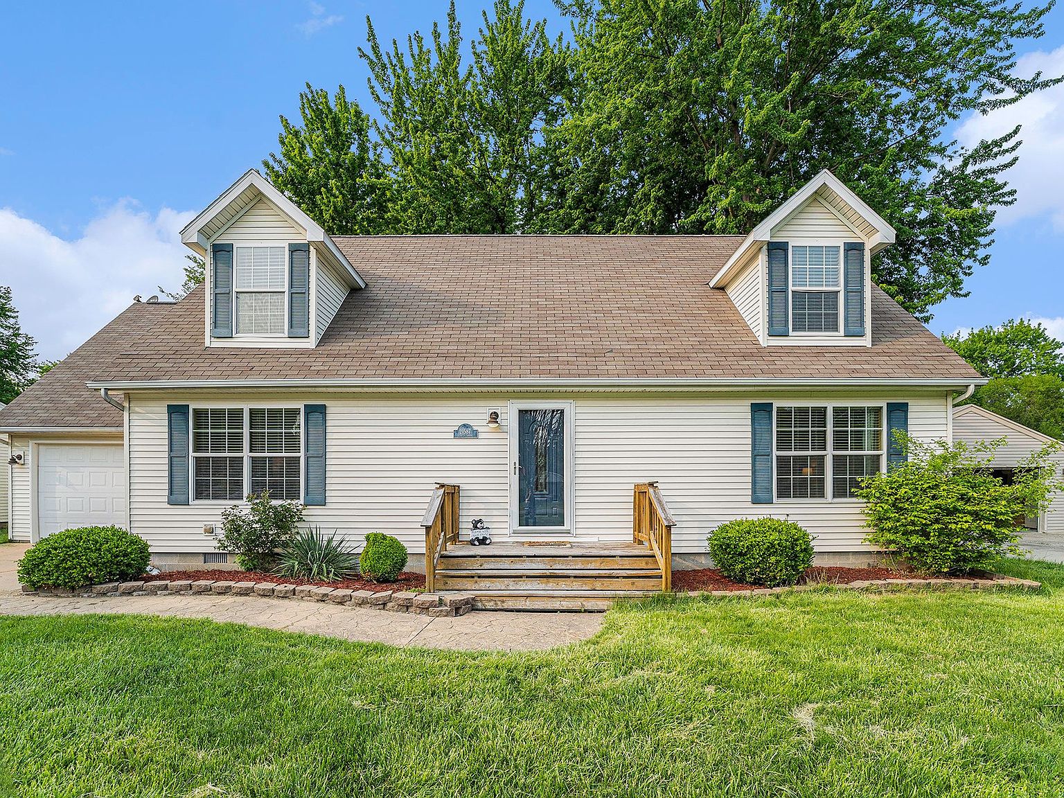 21587 Remick Dr, Clinton Township, MI 48036 | Zillow