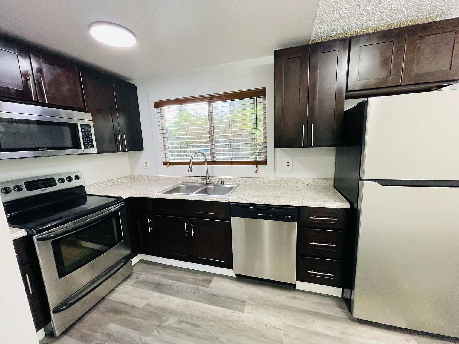 10605 10th Avenue Ct S, Tacoma, WA 98444 | Zillow