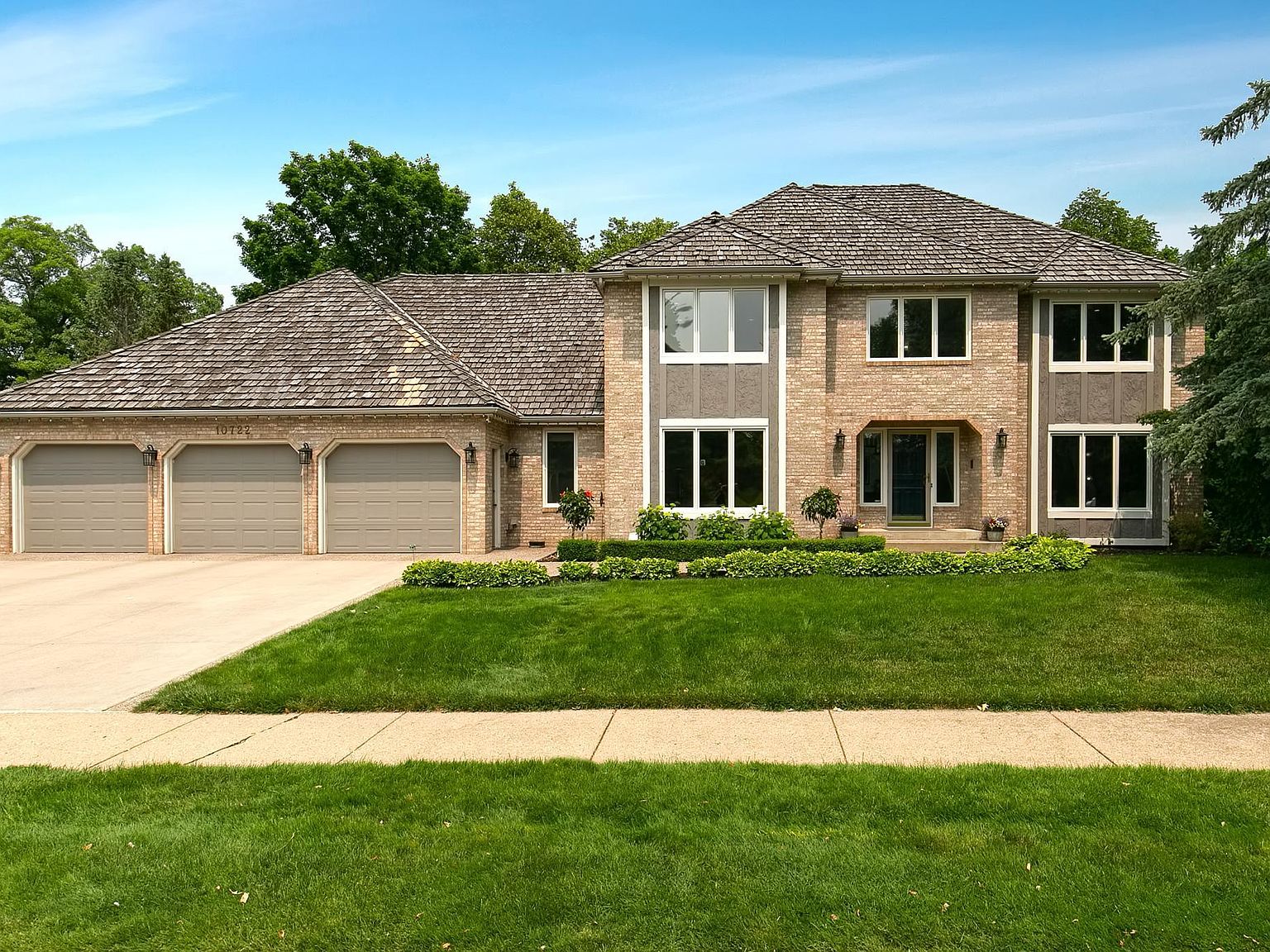 10722 Mount Curve Rd, Eden Prairie, MN 55347 | MLS #6383528 | Zillow