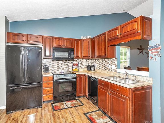 4006 Owster Ln, Indianapolis, IN 46237 | Zillow